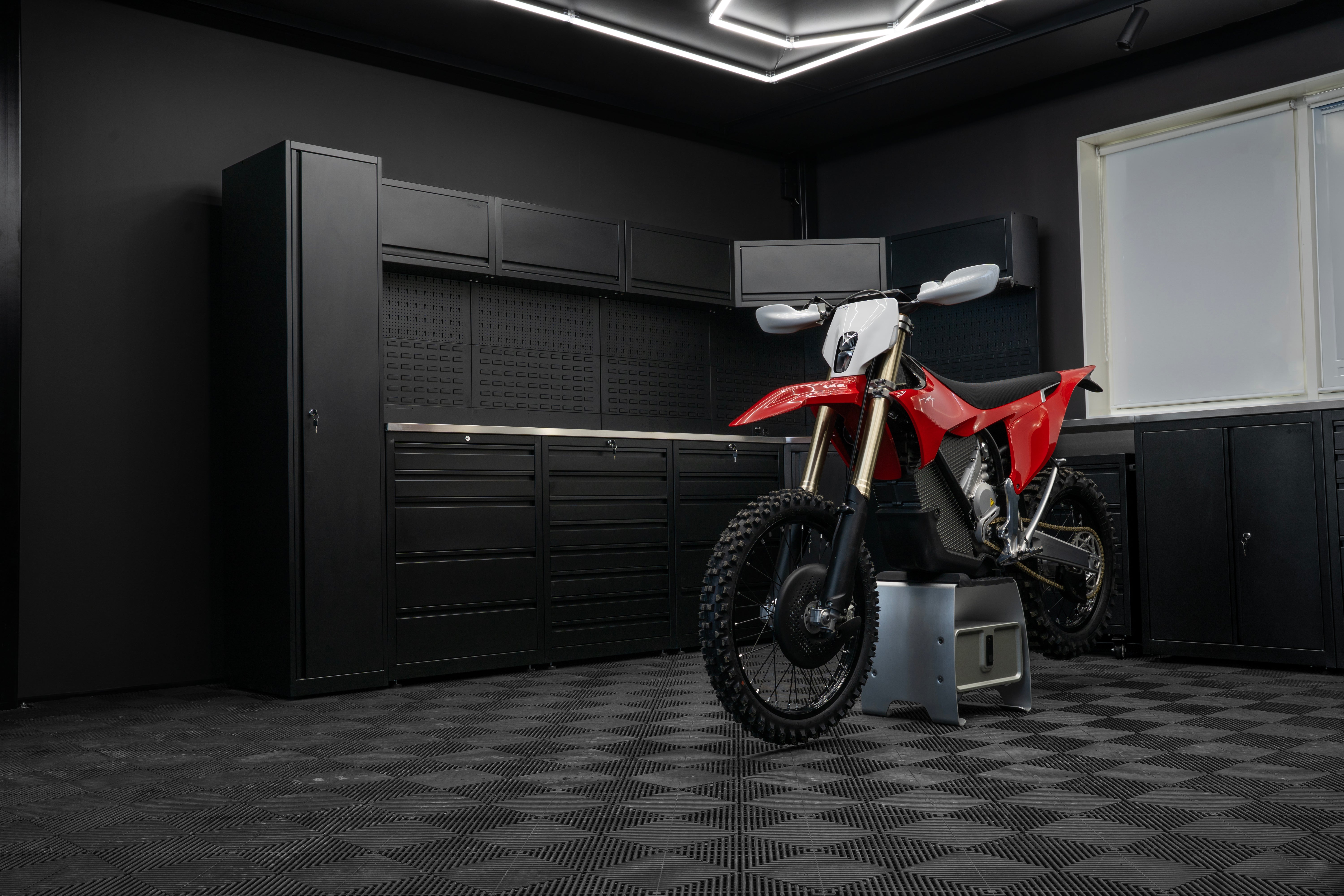 Garageinredning | Inredning till garage & verkstad | IVON